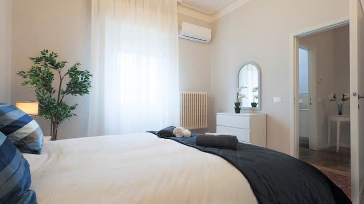 Gabry Family Apartment [Private Parking] - Prato