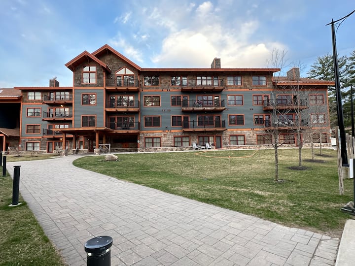 Slopeside Retreat At Cranmore - North Conway, NH