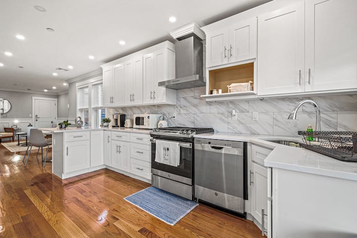 Modern Home-like 3br2ba Retreat/minutes To T - Boston