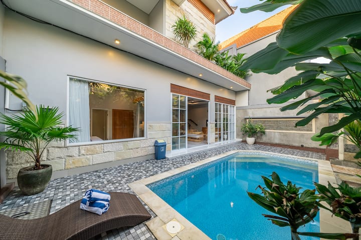 Q La Villa 3,elegant 2br Private Pool Villa Legian - Denpasar