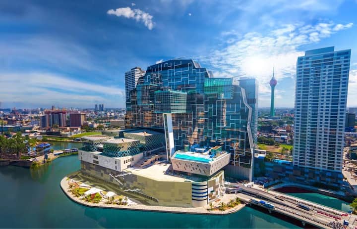 Skyline Escapes By The Governor - Colombo