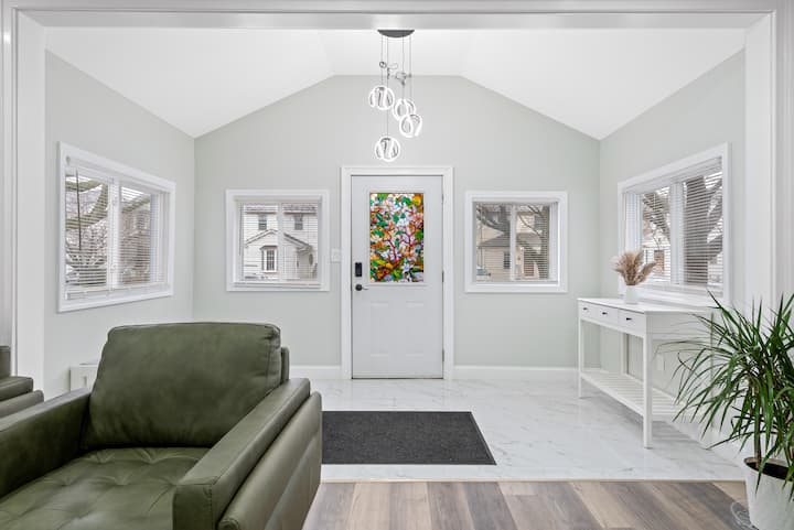 Your Home Away From Home, Nyc - Queens, NY