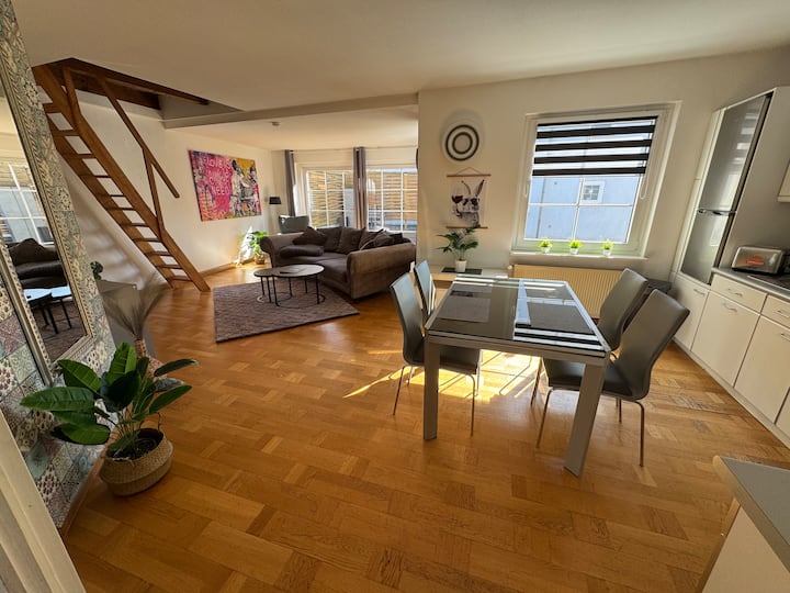 Große Helle Maisonettewohnung Im Zentrum - Kassel