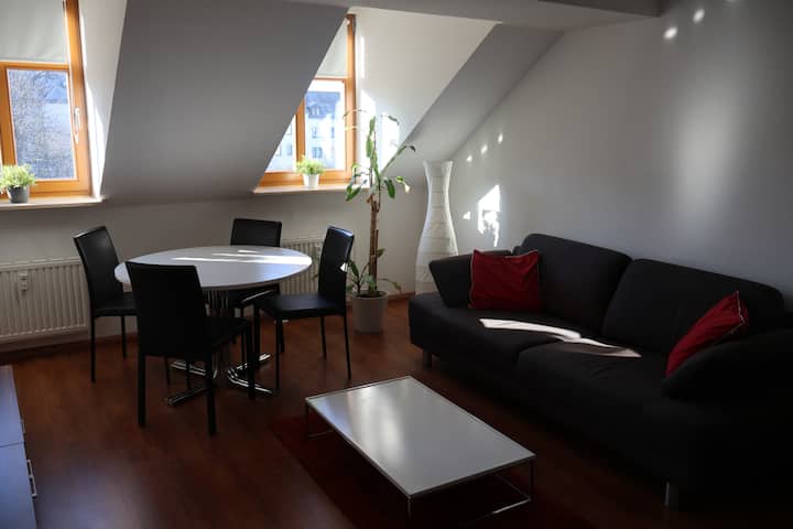 Furnished 2-room Apartment With Balcony - Chemnitz