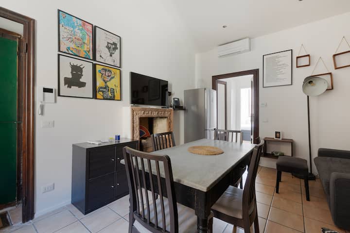 Industrial-style Apartment In Chinatown! - Milan