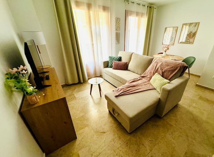Abat 1 Cool & Wide Flat Next To The Cathedral - Paterna