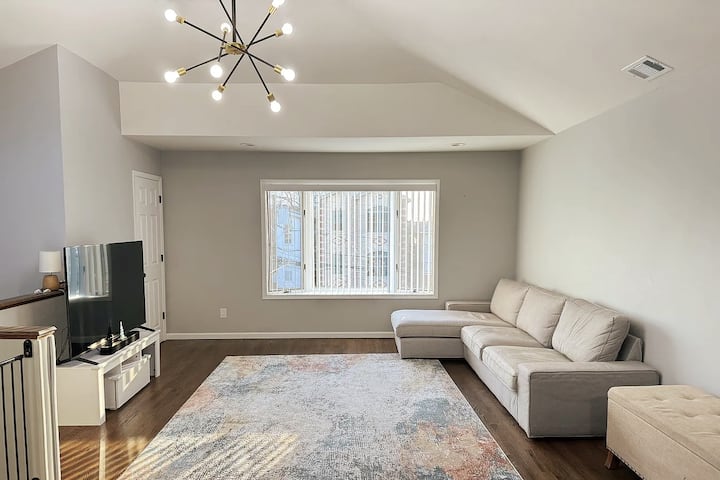 Cozy Modern 3br Mins To Nyc! - 세카우커스