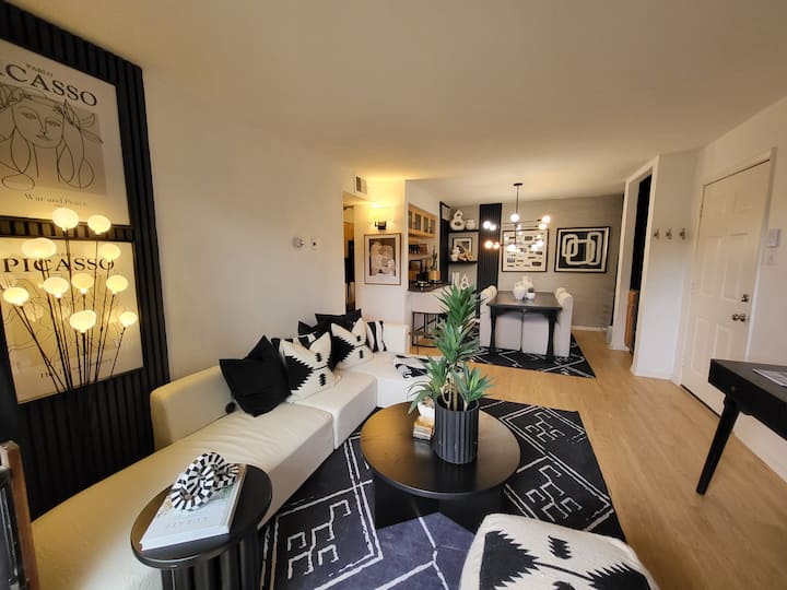 Stylish Condo - Santa Fe, NM