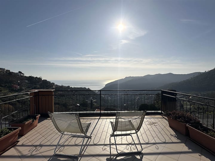 *Attico Vista Mare E Terrazza* - Noli