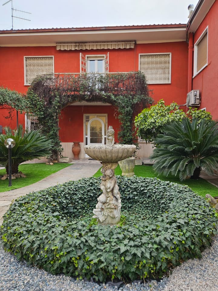 Casa A Verona - Giardino E 3 Posti Auto In Cortile - Verona