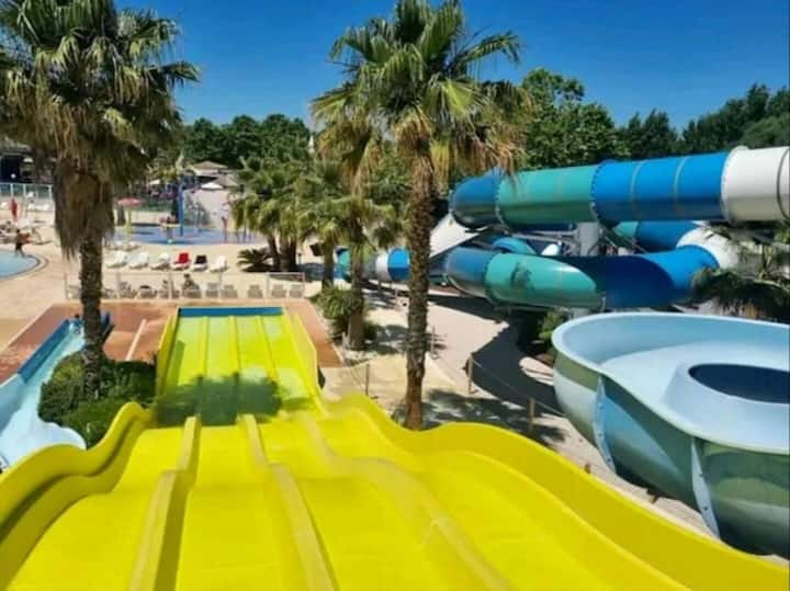 Camping 4*, Mh 3ch, 2wc 2
 Sdb, 8 Personnes Maxi - Vias