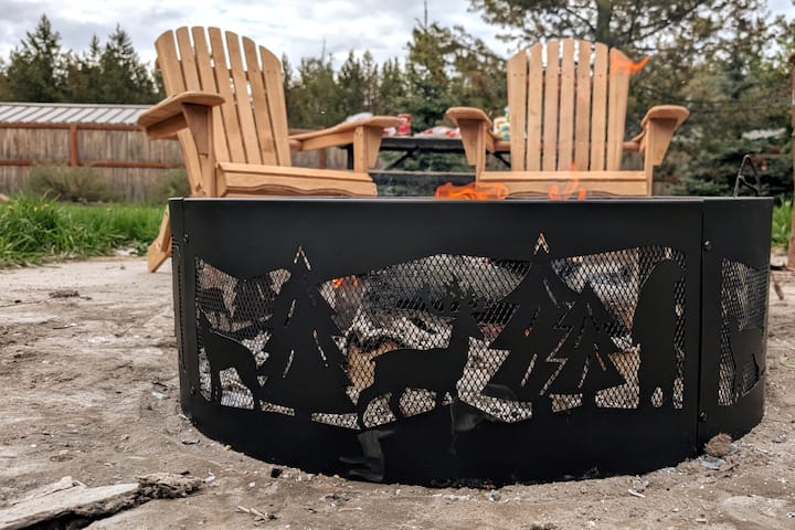 Stargazer's Hideaway W/hot Tub - Island Park, ID