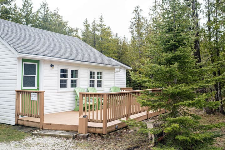 Waterfront Cabin | Lake Huron |10 Min To Tobermory - Tobermory