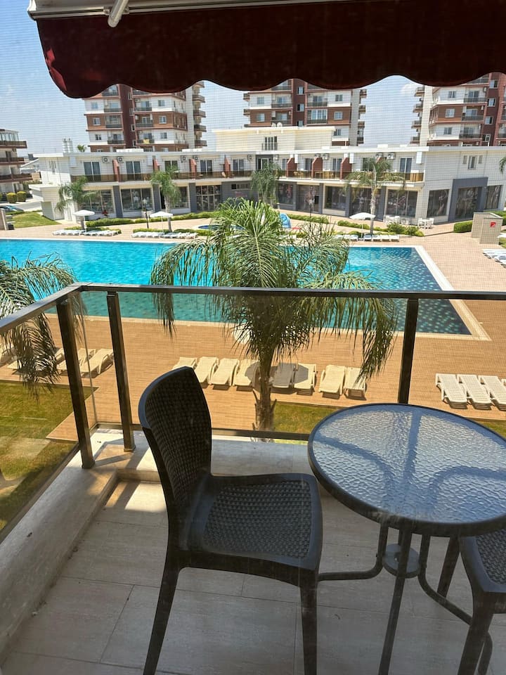 Deniz & Havuz Keyfi Bir Arada
Long Beach  Stüdyo - Zypern