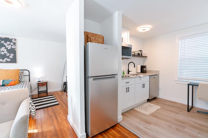 The Nest, Midtown Studio - Mobile, AL