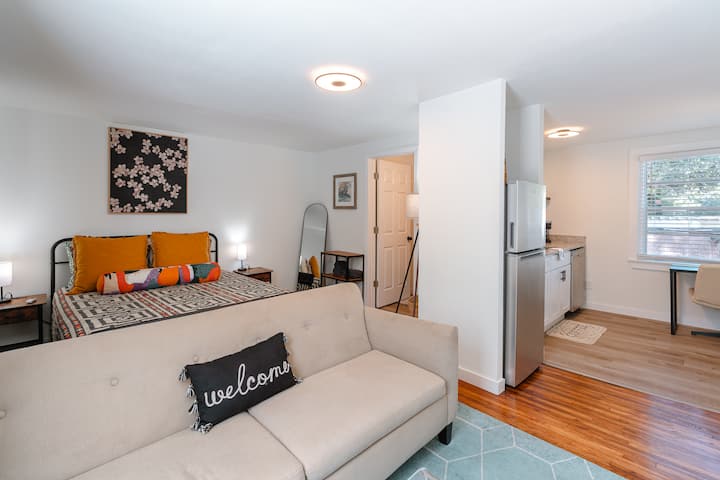 The Nest, Midtown Studio - Mobile, AL