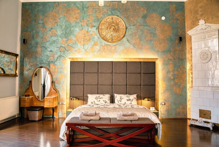 Count Andrassy Luxurious Residence - Budapest