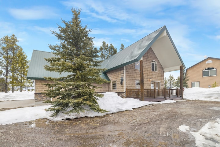 Elk Haven Retreat+hotub+ac+wifi+20mintoyellowstone - Island Park, ID