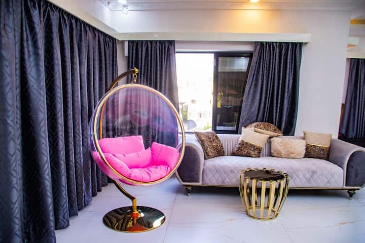 Bash Luxury Smart Apartment - Freetown