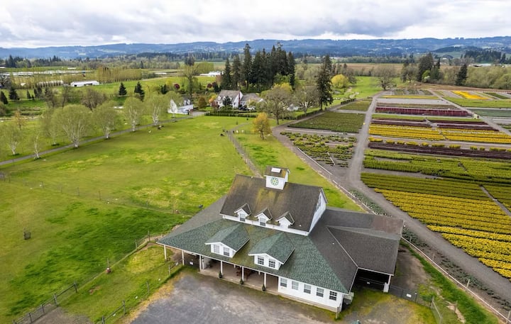 Oakwood Gardens Farmstead•alpaca Farm•wine Country - Sherwood, OR