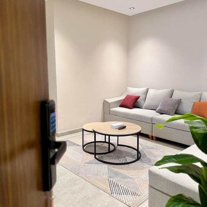 شقة فندقية حي المحمدية دخول ذاتي - Riyadh