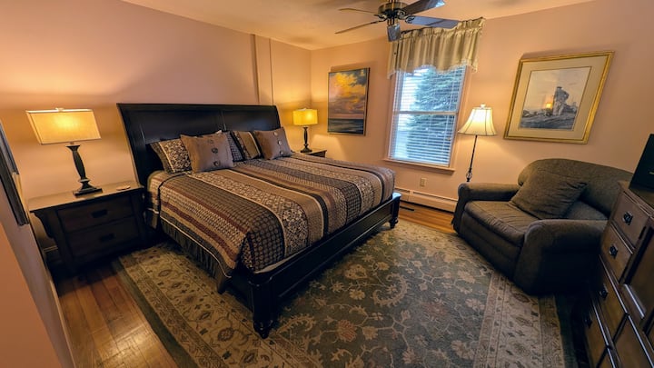 Room #3 - Wells, ME