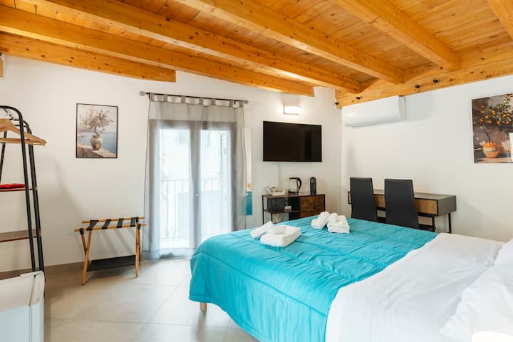 Matrimoniale Con Terrazza Esclusiva In Centro - Agrigente