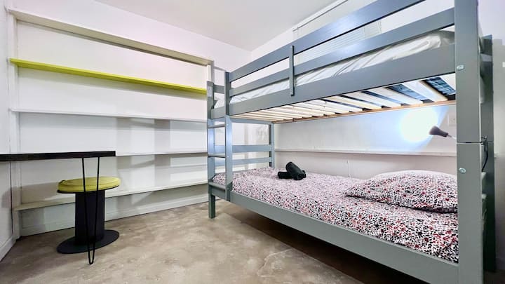 Dortoir Mixte à Partager Dans Coliving - Ajaccio