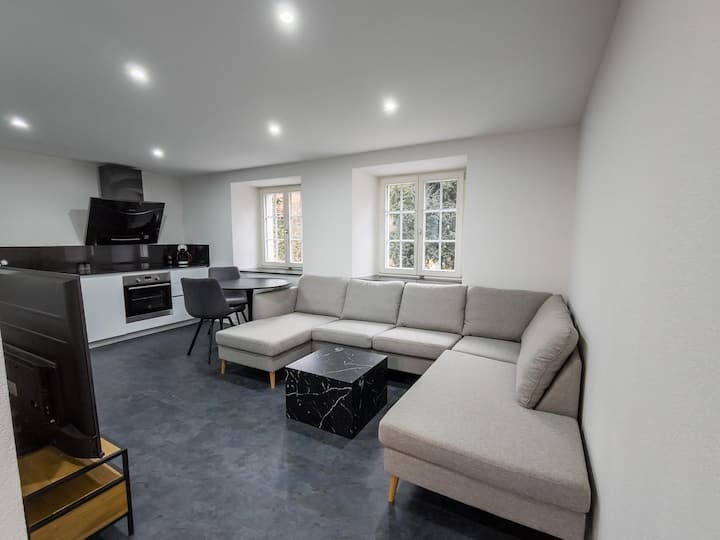 2nd Floor Apartment "Clariden" - Canton of Glarus