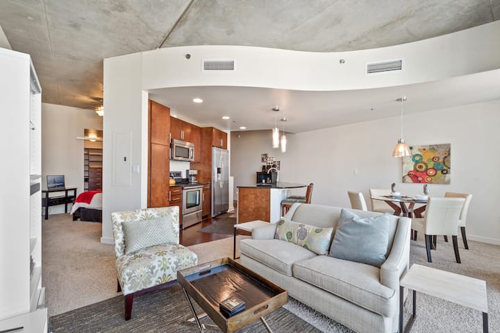 Spire - 28th Floor 1 Bedroom - Denver, CO