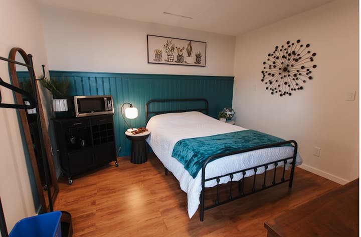 1st Street Suite - Courtenay