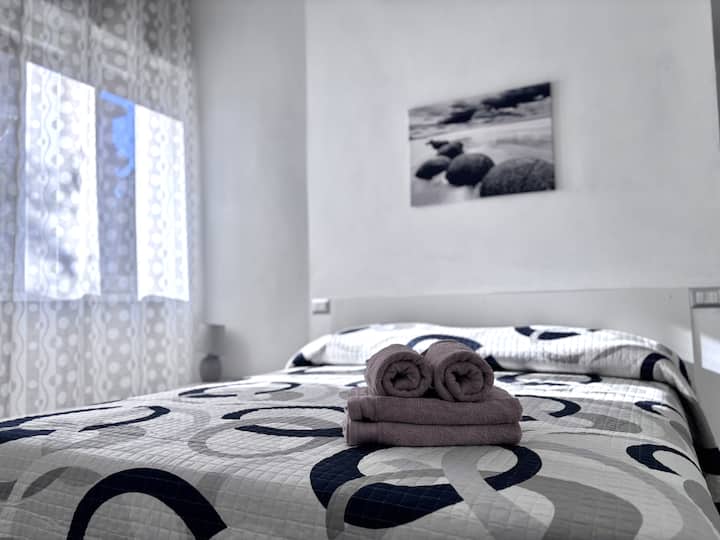 Appartamento Sul Naviglio, Metro Blu M4 - Milan