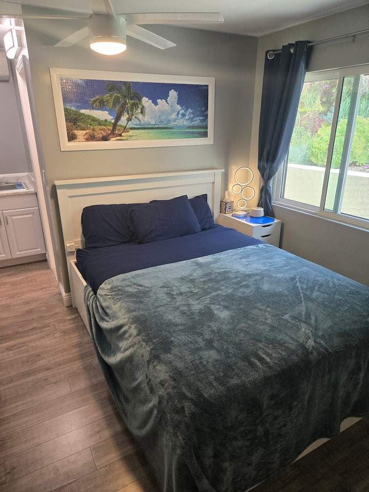 Front Home Studio In Encanto - Bay Terraces - San Diego