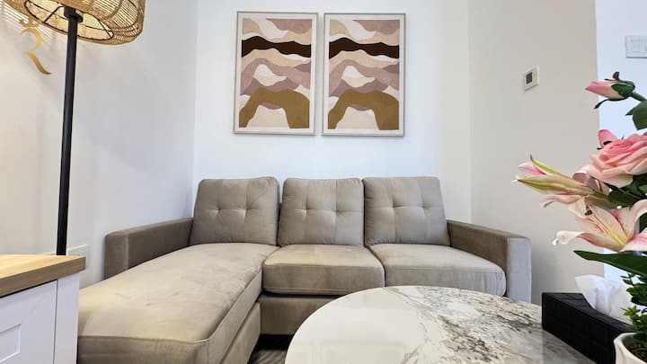 King Bed Studio | Elegant Chic Luxe Escape - Abu Dhabi