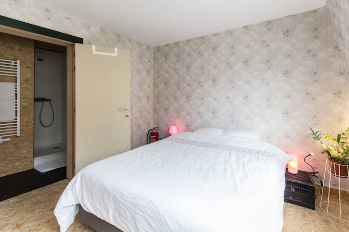 : : 2 Cozy Rooms, Each With A Private Bathroom : : - 안트베르펜