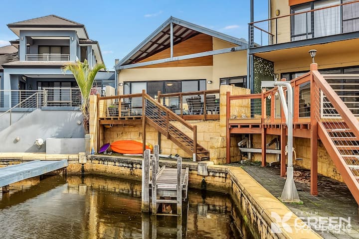 Mandurah Riverside Jetty House - Mandurah