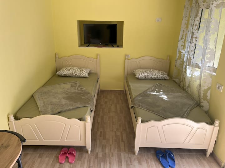 Bio Erebara Guesthouse - Tirana