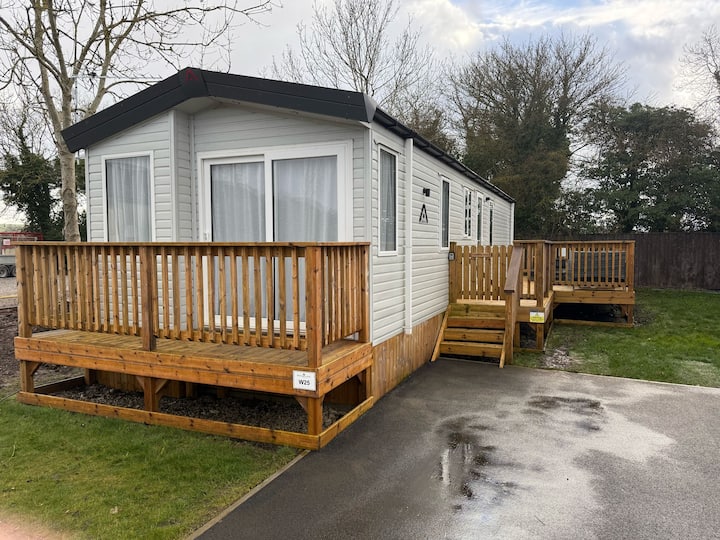 Cuckoo Lodge At Brickyard Lakes - Malton