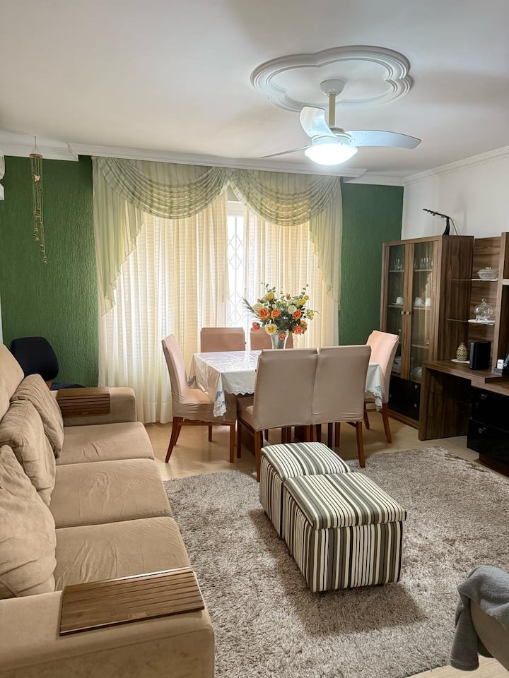 Confortável E Completo No Menino Deus C/garagem - Porto Alegre