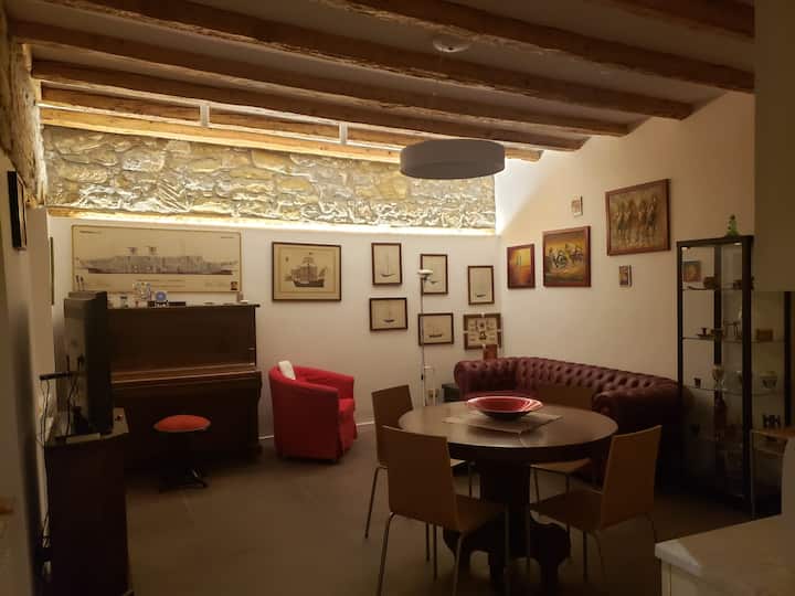 Appartamento In Pieno Centro - Trieste
