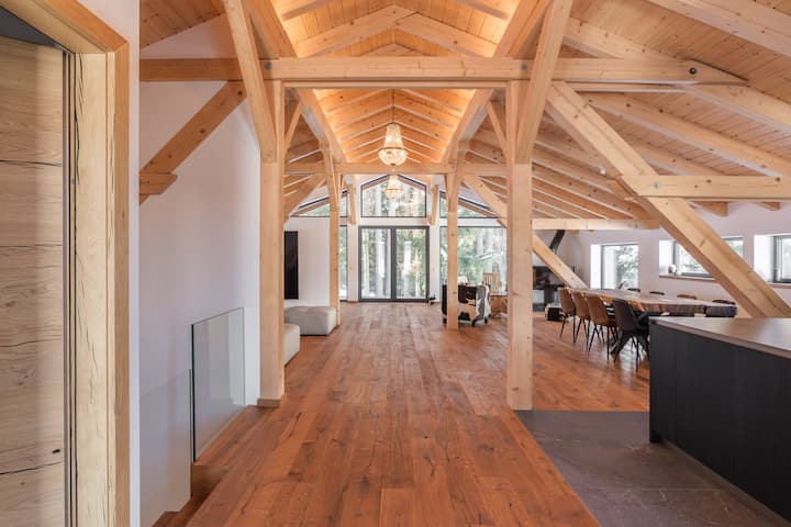 Luxus-chalet Mit Panorama, Sauna, Hottub & Kino - Grächen