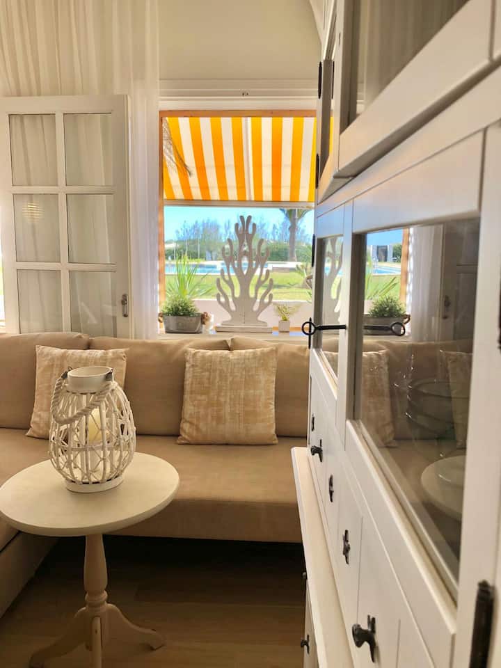 Encanto En Primera Linea Del Mar - Oliva