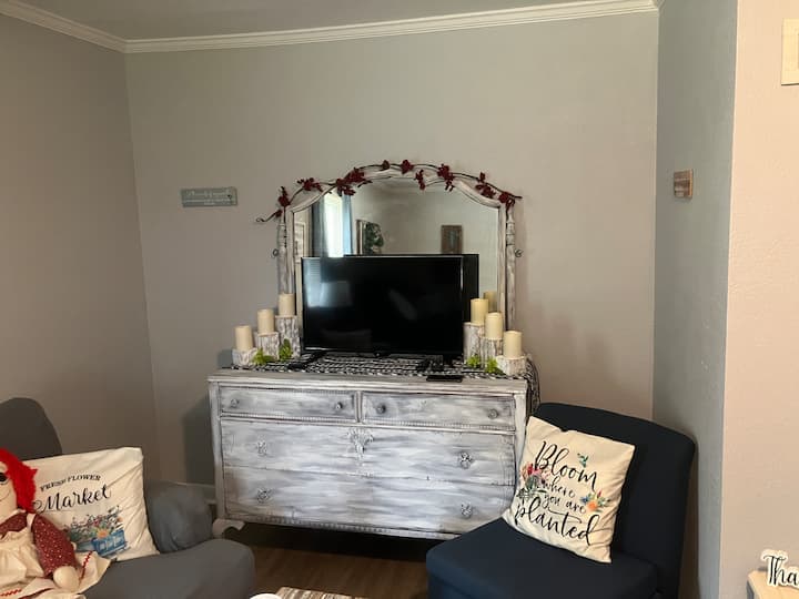 Blessed Farmhouse Suite Near Choctaw & Lake Texoma - Silo, OK