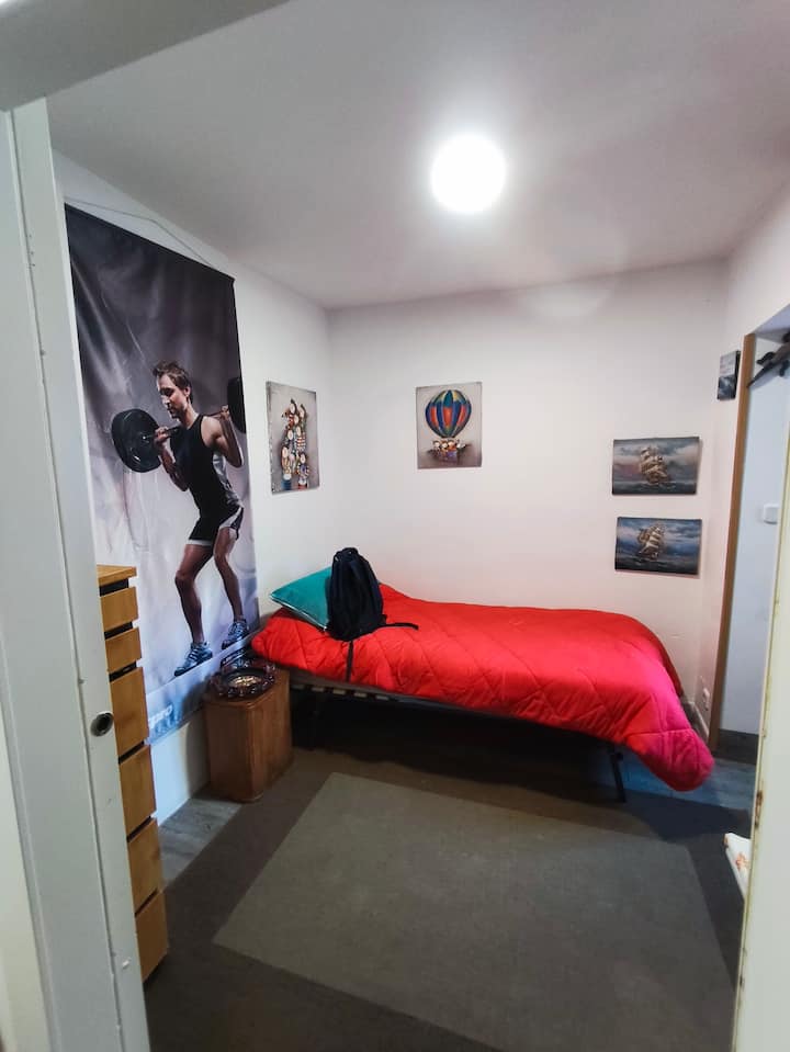 Te Sentirás En Tu Propia Casa - Madrid