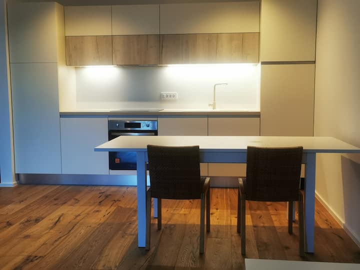 Nov Moderen App V Središču Kopra - Koper