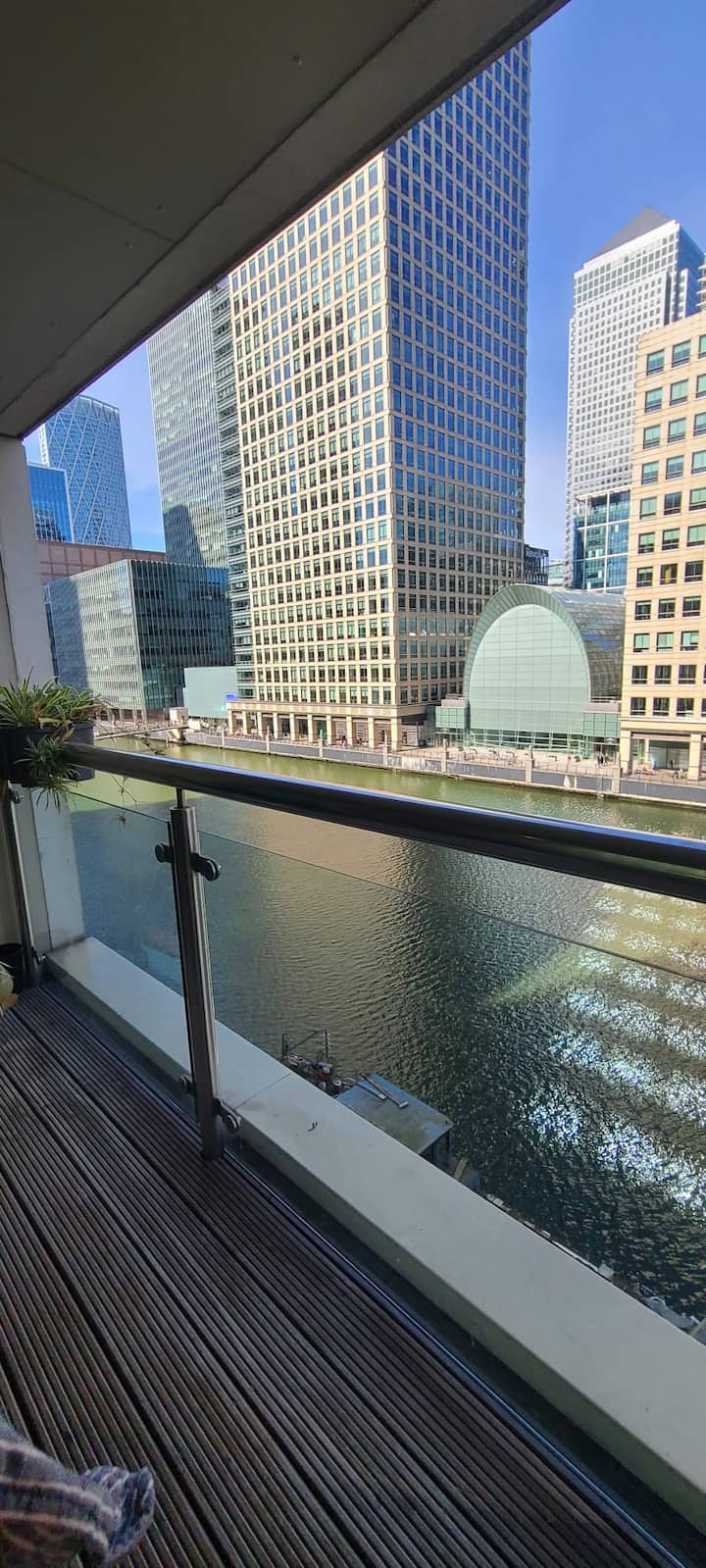 Lovely 2bed 2bath @ Canary Wharf - Londra