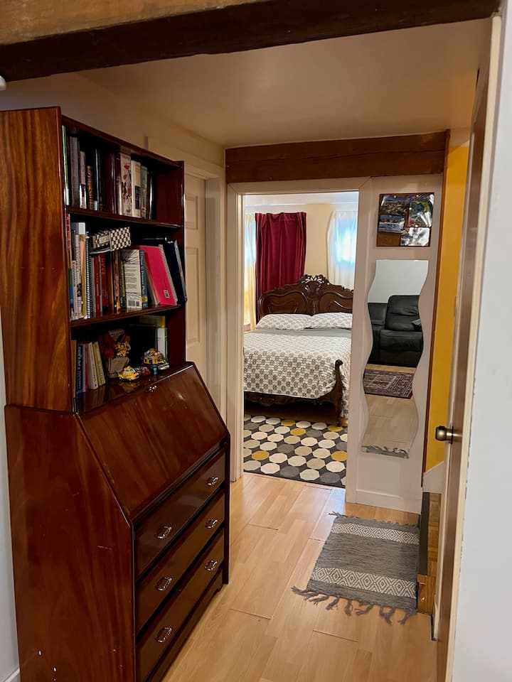 Complete Basement, Private Entry - Montréal, QC