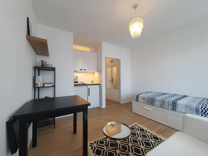 Apartment Mit Balkon - Hamburg