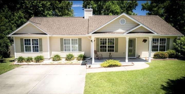 Accessible House W/fenced Yard! - Leland, NC