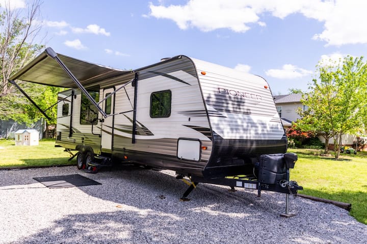 Thome Cozy Camper - Tulsa, OK